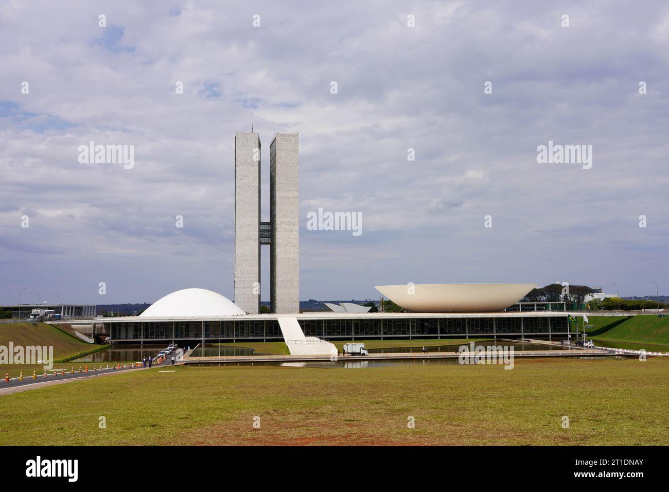 The brazilian parliament building hi-res stock photography and images ...