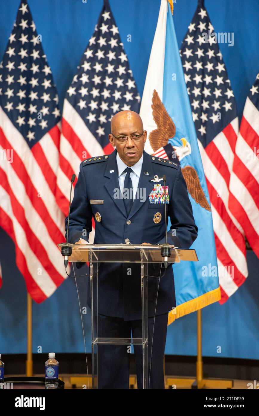 Cq brown hi-res stock photography and images - Alamy