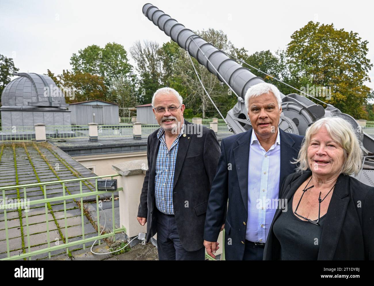 Berlin, Germany. 13th Oct, 2023. The grandchildren of Friedrich Simon ...