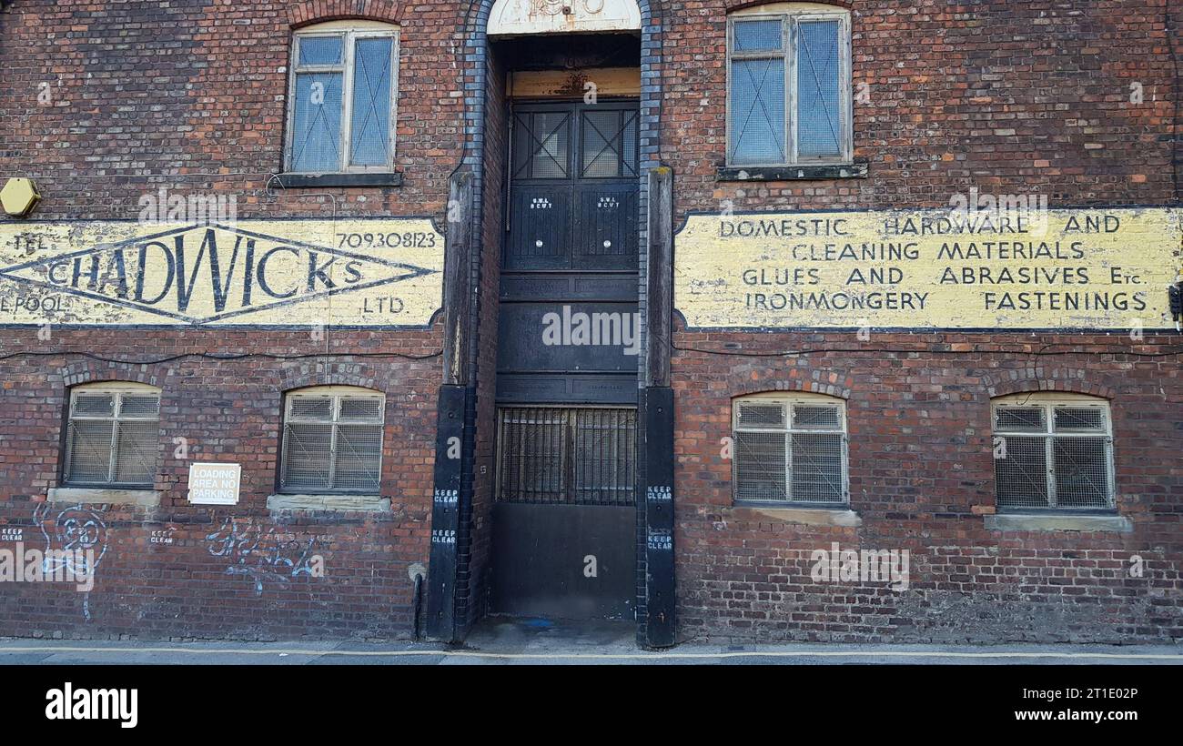 Feature/Symbol: Impression Hausfront in Liverpool 08/22 pp Ehemaliges ...