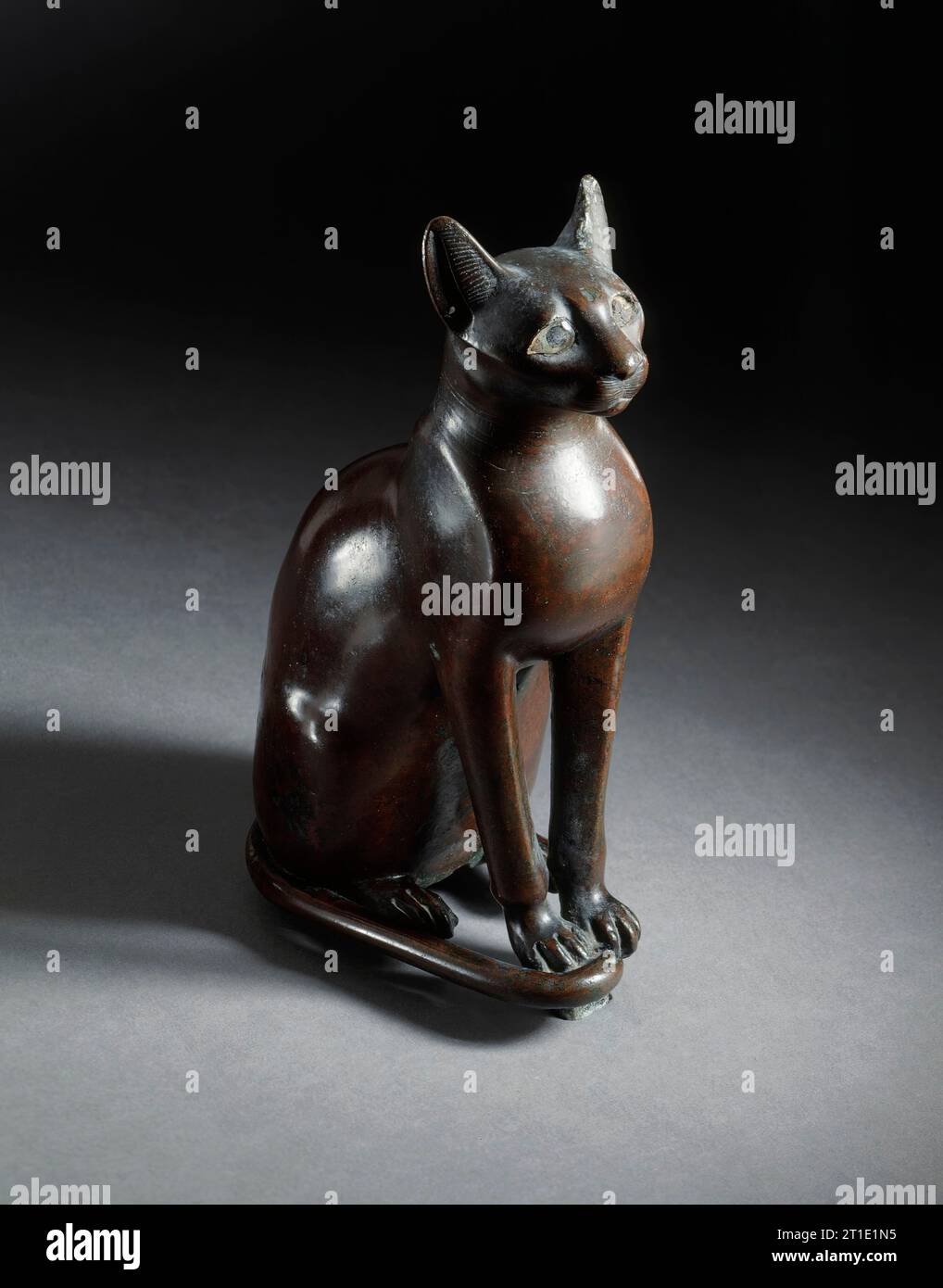 Bast goddess hi-res stock photography and images - Alamy