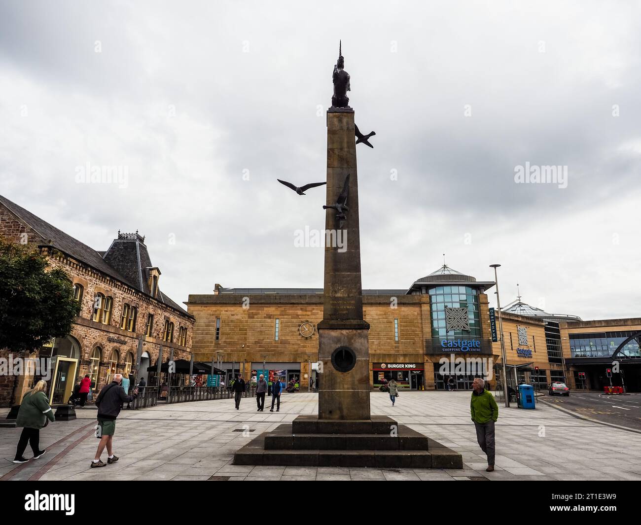 Falcon square hi-res stock photography and images - Alamy