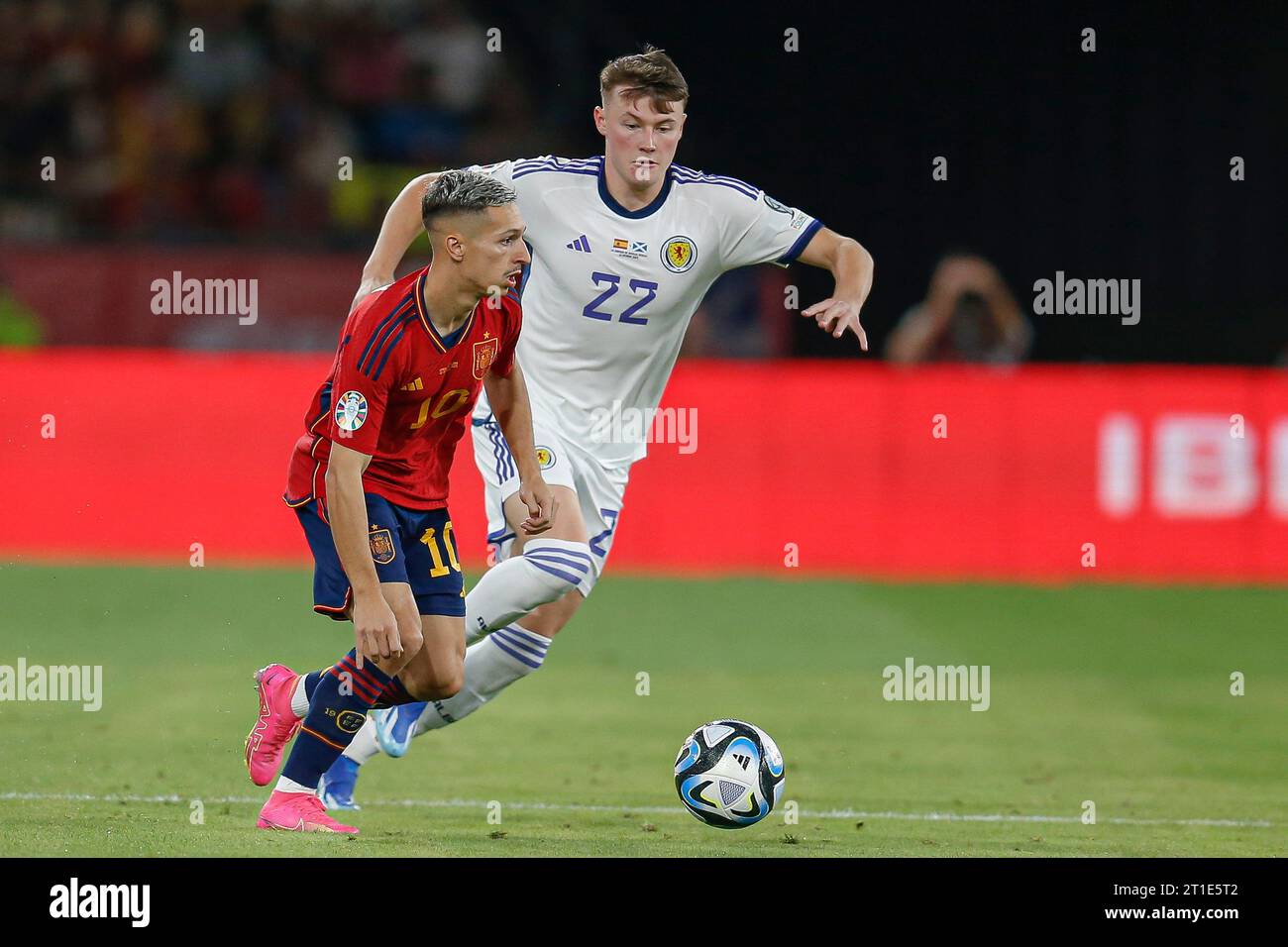 Bryan Zaragoza of Spain and Nathan Patterson of Scotland during the ...