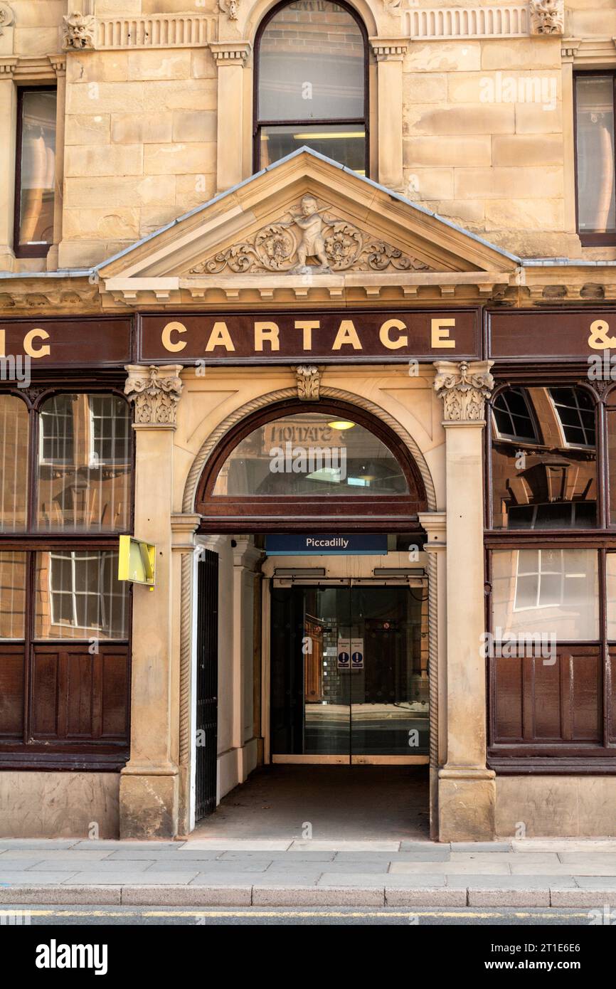 Manchester piccadilly station entrance hi-res stock photography and ...