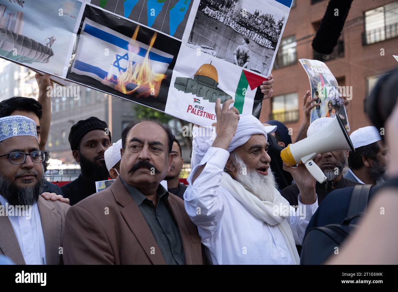 Tokyo, Japan. 13th Oct, 2023. Members of the Islamic community in Japan ...