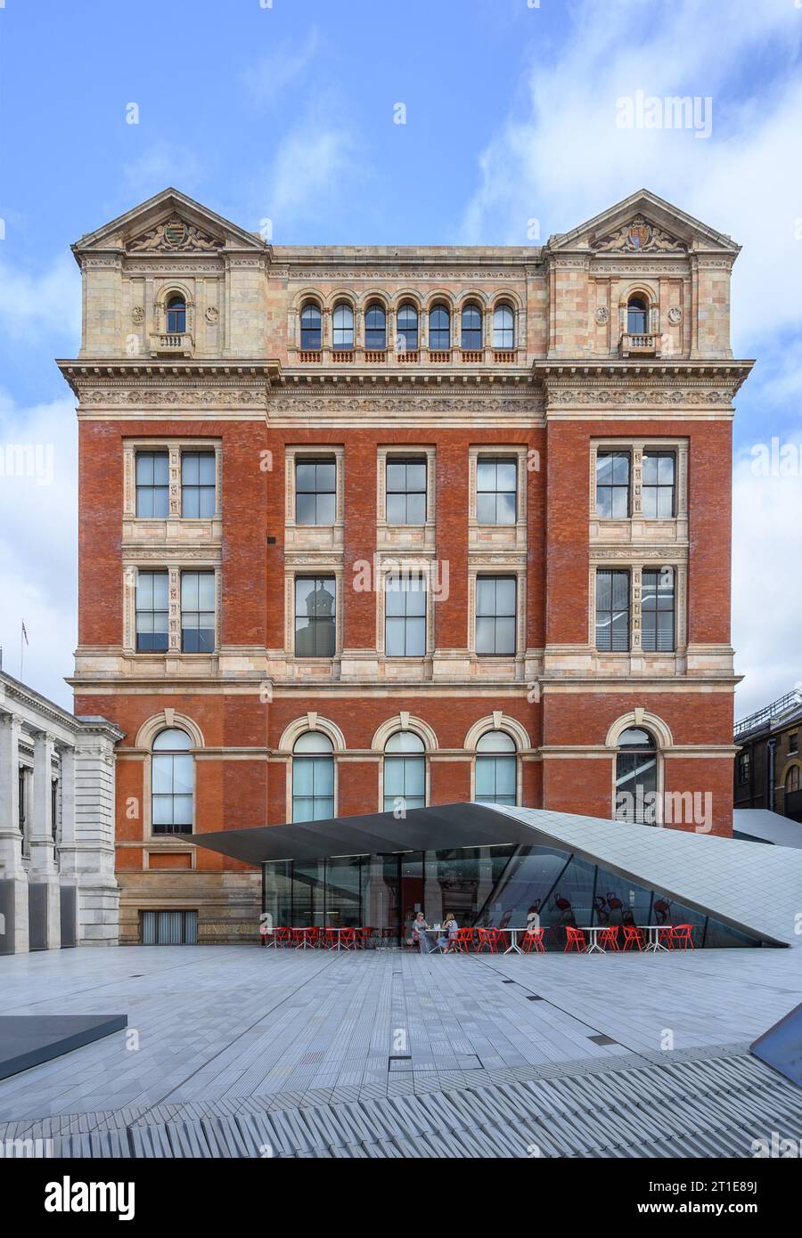 V&A Museum, Victoria and Albert Museum Stock Photo - Alamy