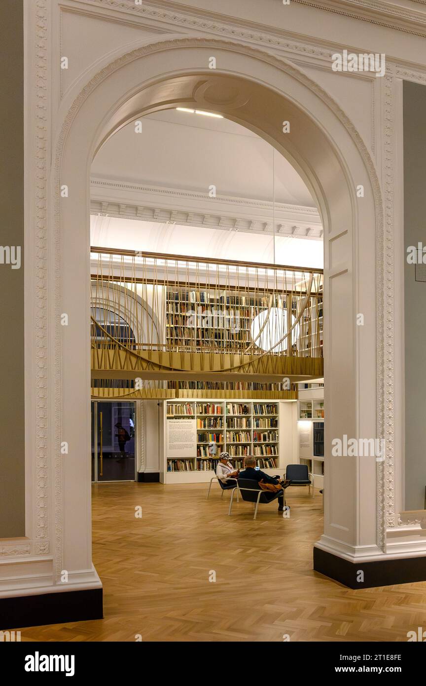 V&A Museum, Victoria and Albert Museum Stock Photo - Alamy