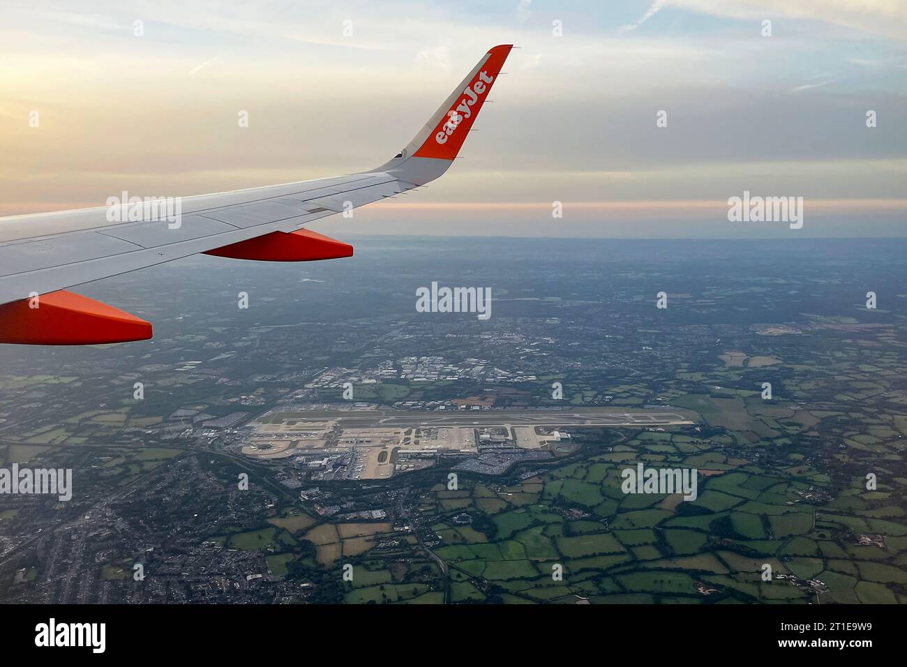 Gatwick airport terminal 2023 hi-res stock photography and images - Alamy
