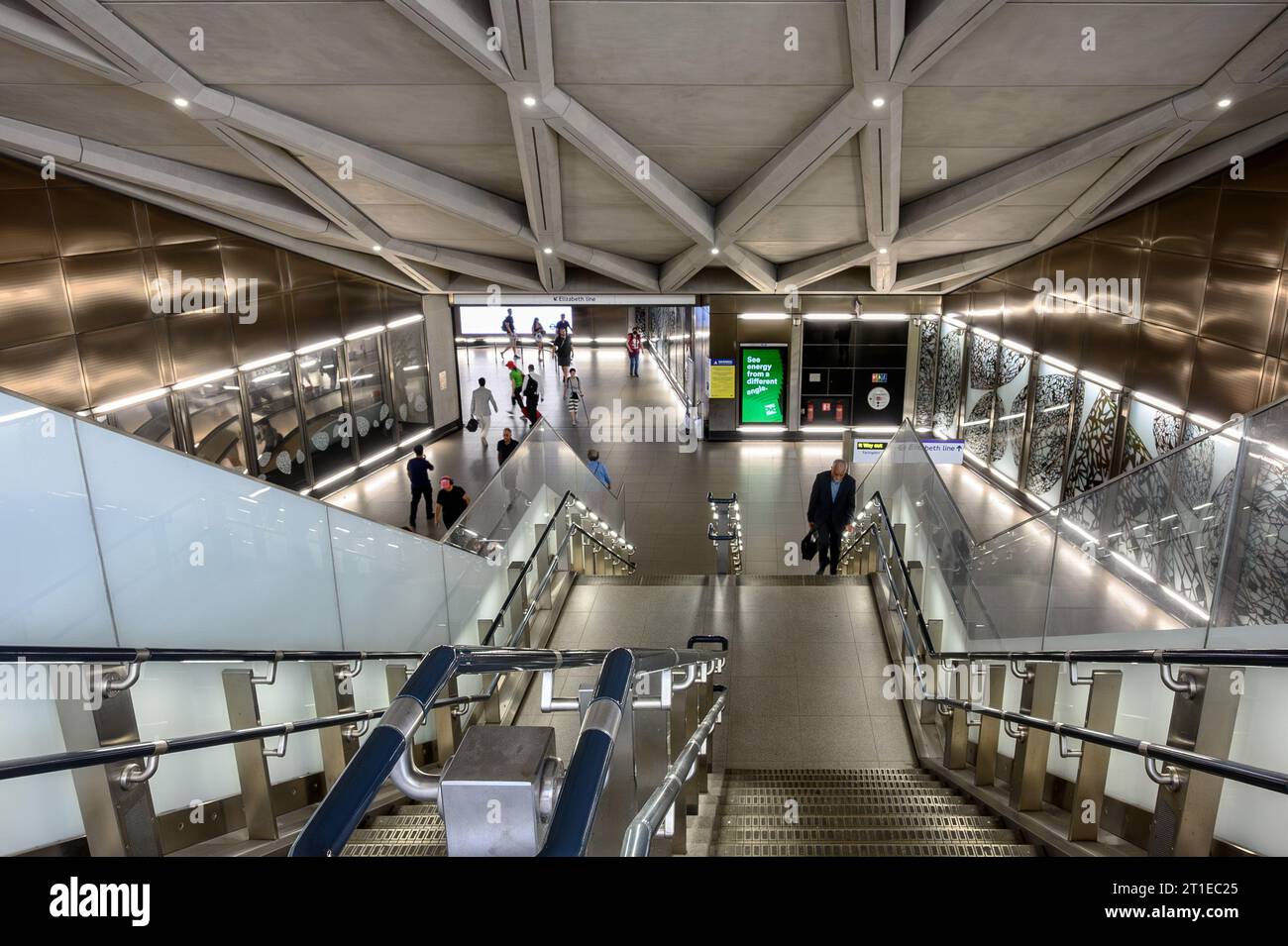 Elizabeth Line, London Underground, Tube Station Stock Photo - Alamy