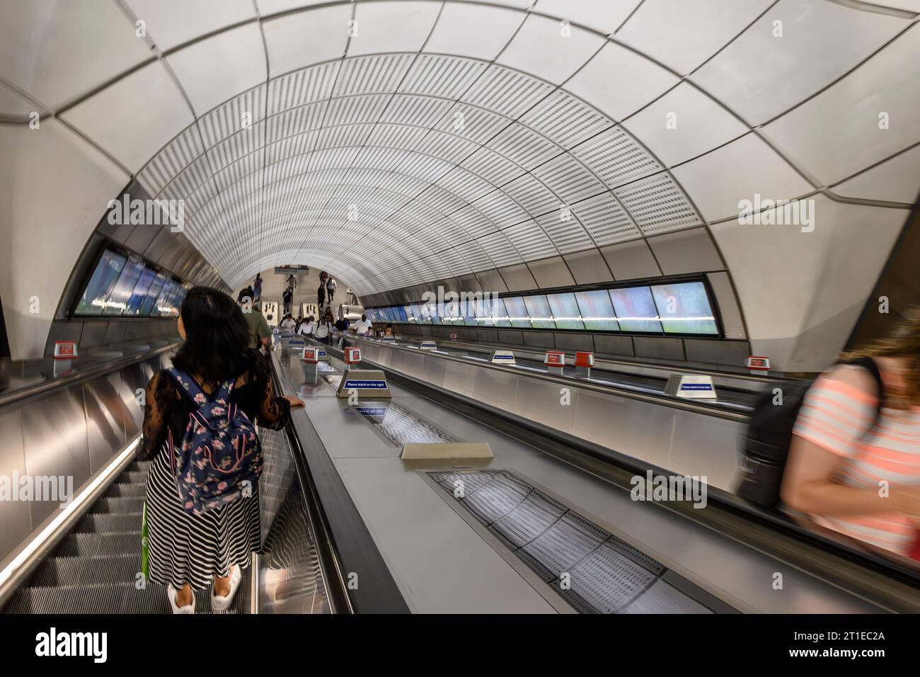 Elizabeth Line, London Underground, Tube Station Stock Photo - Alamy