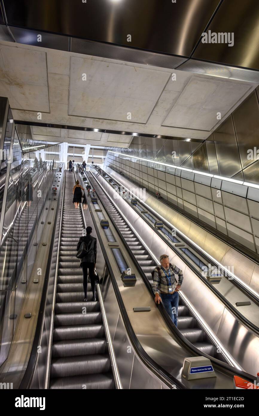 Elizabeth Line, London Underground, Tube Station Stock Photo - Alamy