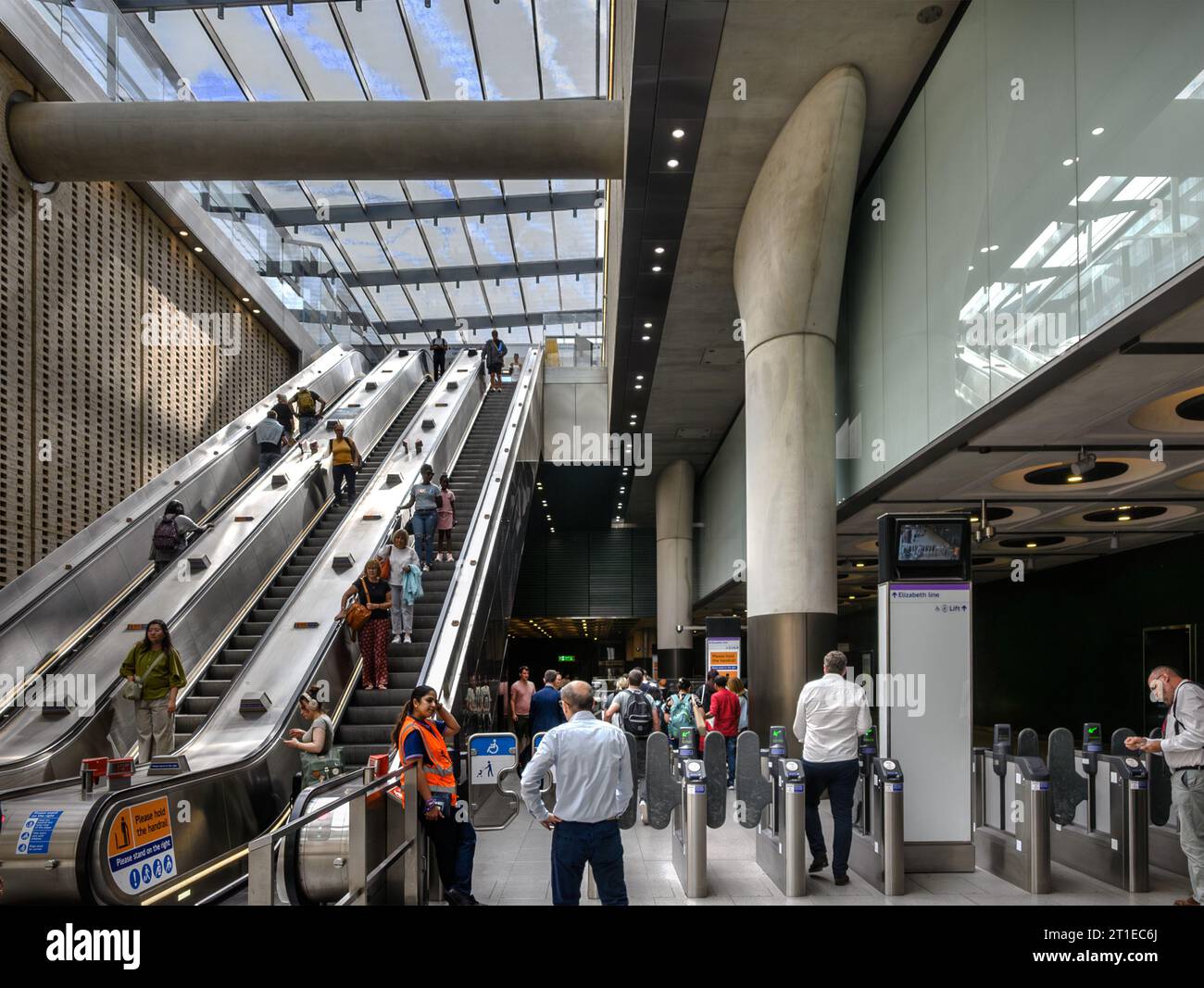 Elizabeth Line, London Underground, Tube, Paddington Stock Photo - Alamy