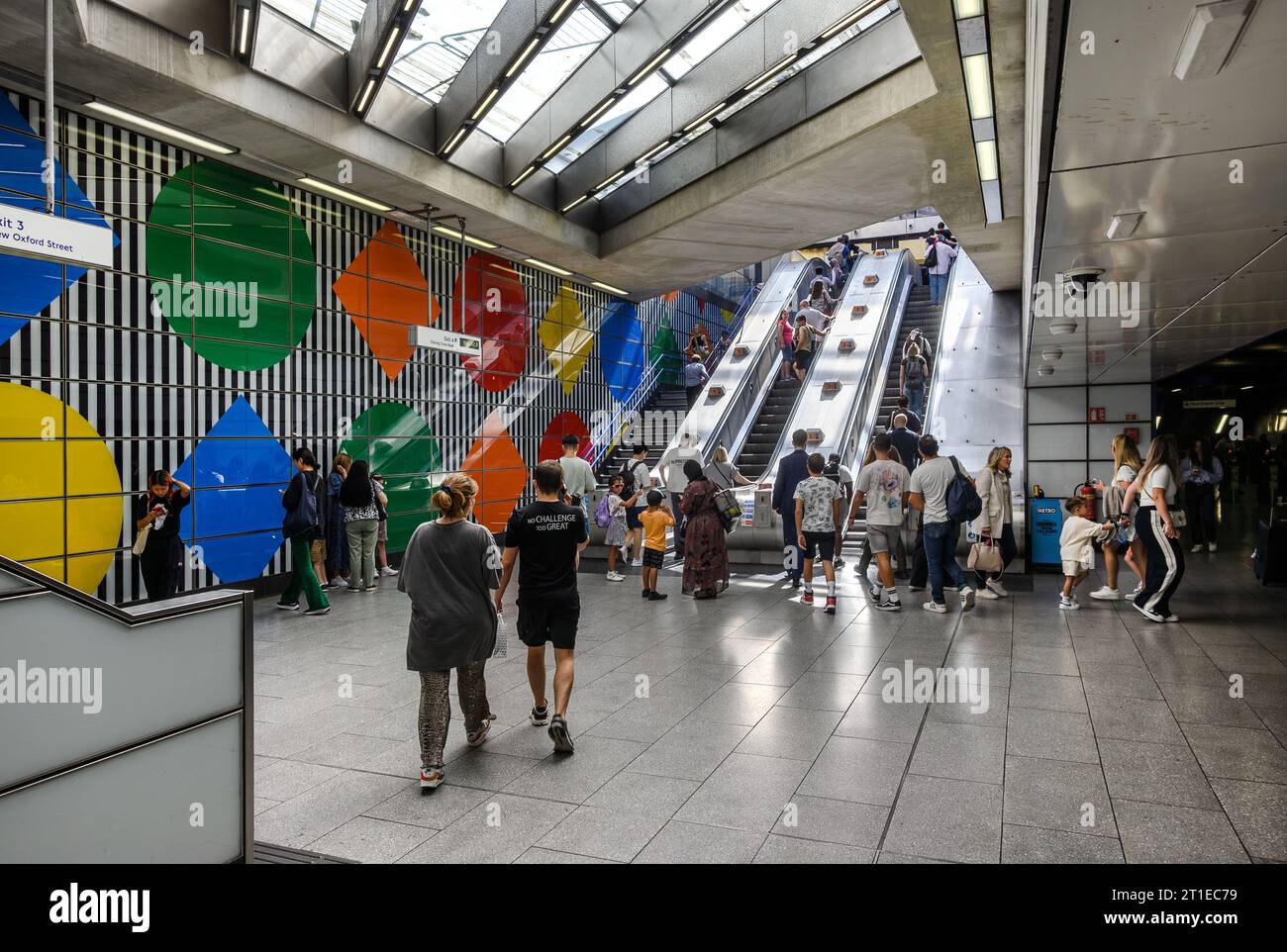 Elizabeth Line, London Underground, Tube Railway station Stock Photo ...