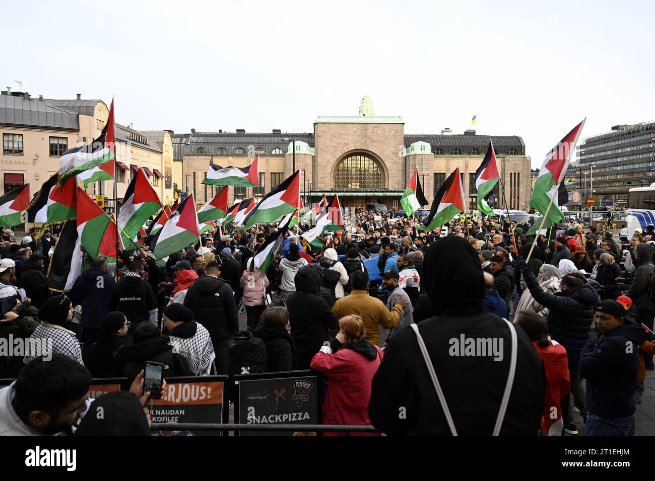 Helsinki, Finland. 13th Oct, 2023. People demonstrate in Helsinki ...