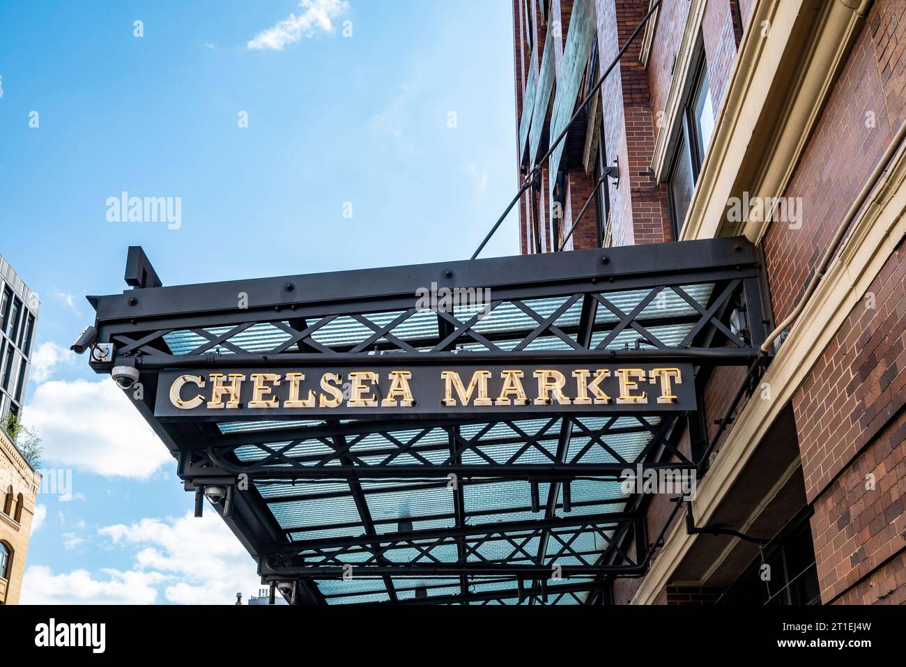 Chelsea market new york sign hi-res stock photography and images - Alamy
