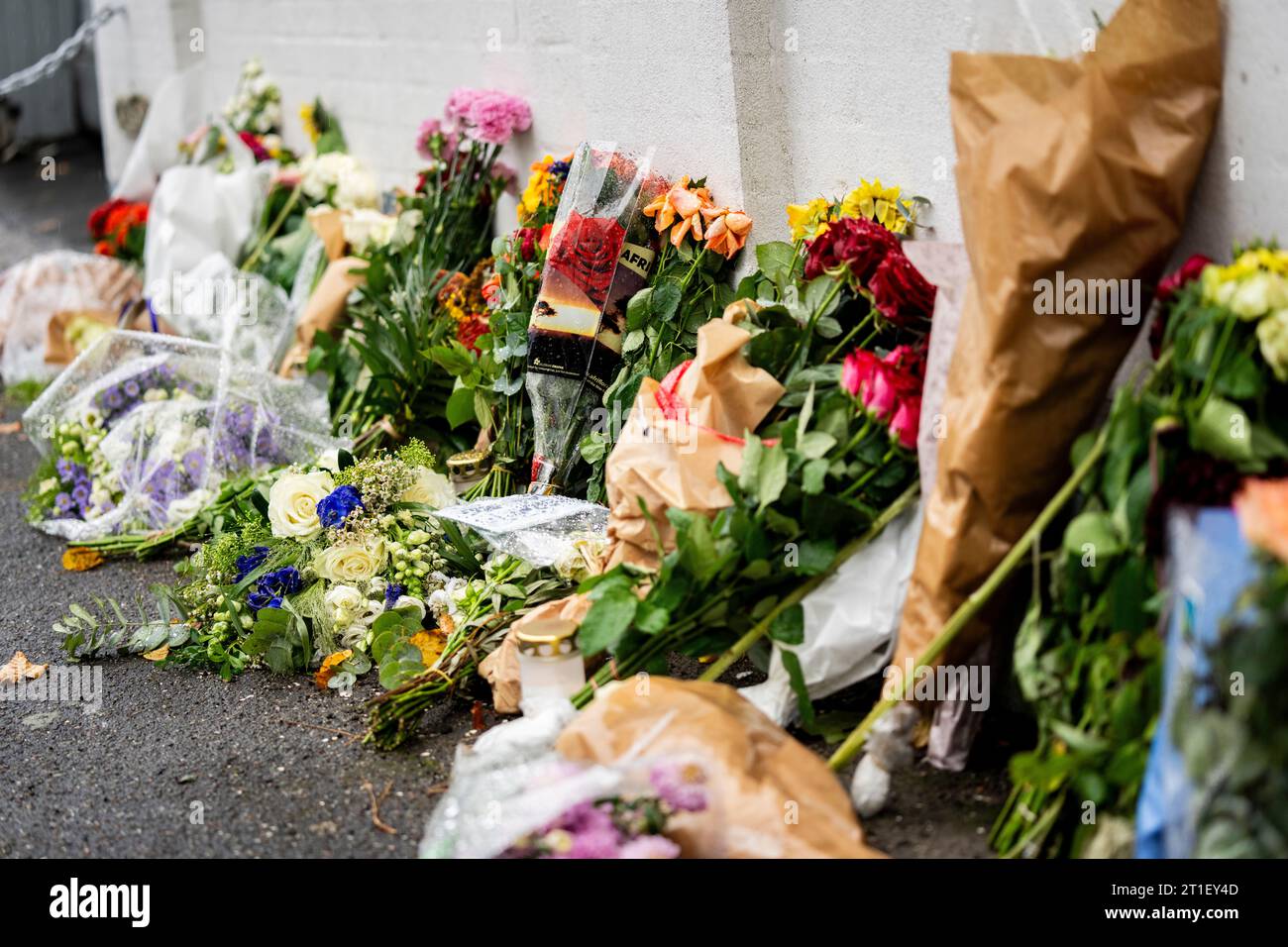 Copenhagen, Denmark. 13th Oct, 2023. Flowers in front of the Israeli ...