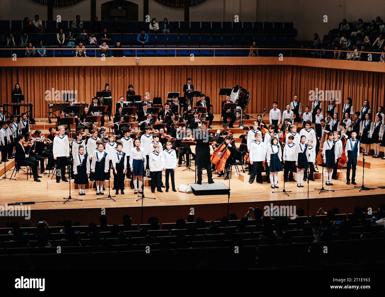 Choir masters hi-res stock photography and images - Alamy