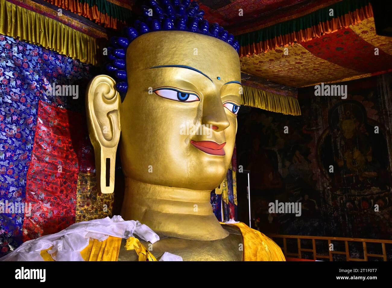 12m tall copper statue of buddha gilded with gold,shey palace,ladakh ...