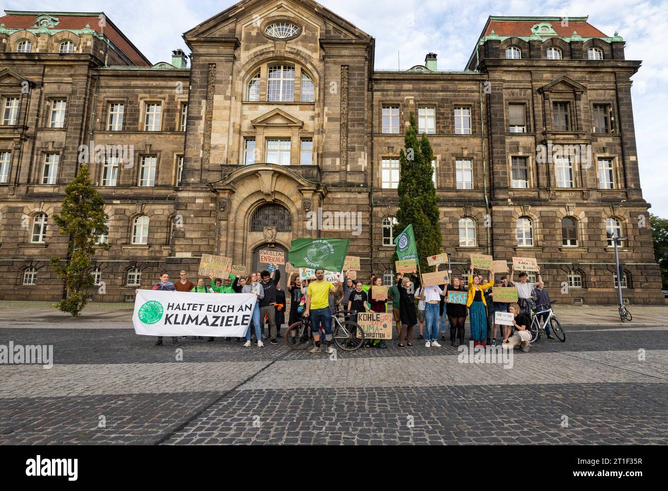 Dresden, Germany. 13th Oct, 2023. Protest Fridays for Future Dresden in ...