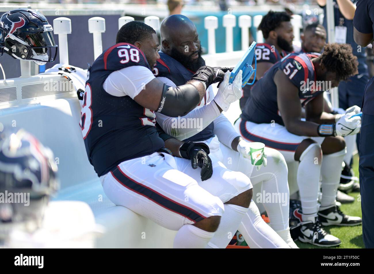 Houston Texans defensive tackle Sheldon Rankins (98) and defensive ...
