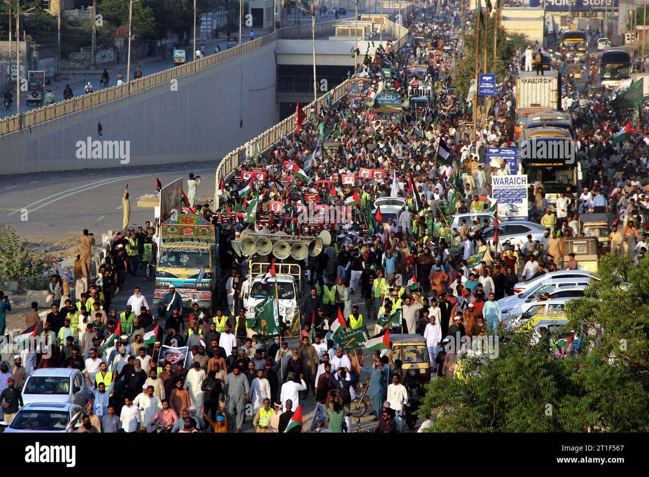Activists of Tehreek-e-Labbaik (TLP) are holding protest rally against ...