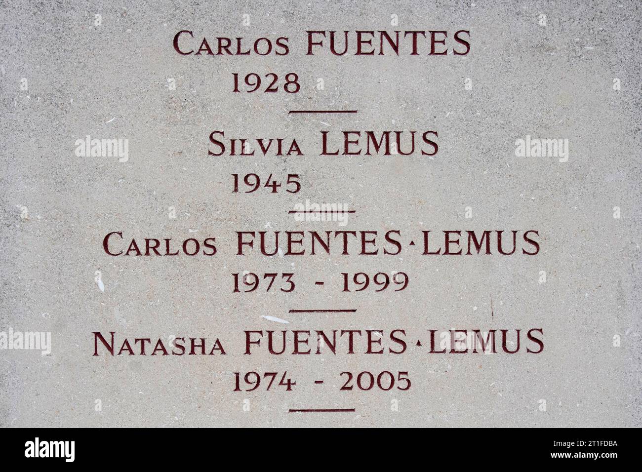 Carlos fuentes grave hi-res stock photography and images - Alamy