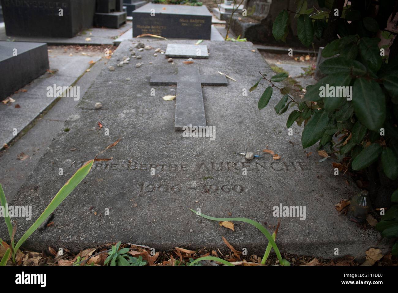 Soutine grave hi-res stock photography and images - Alamy