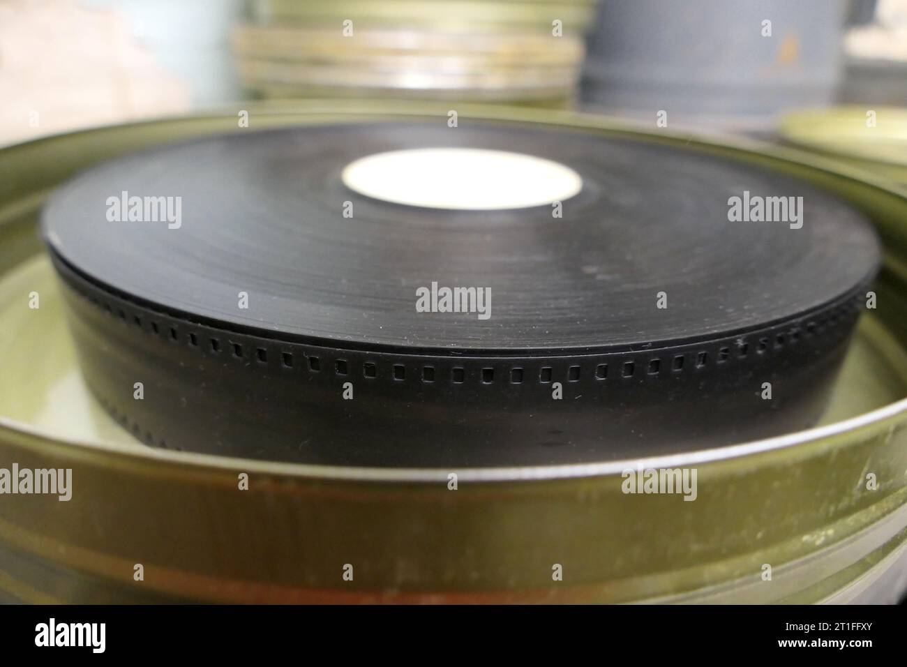 35 mm movie film Stock Photo - Alamy