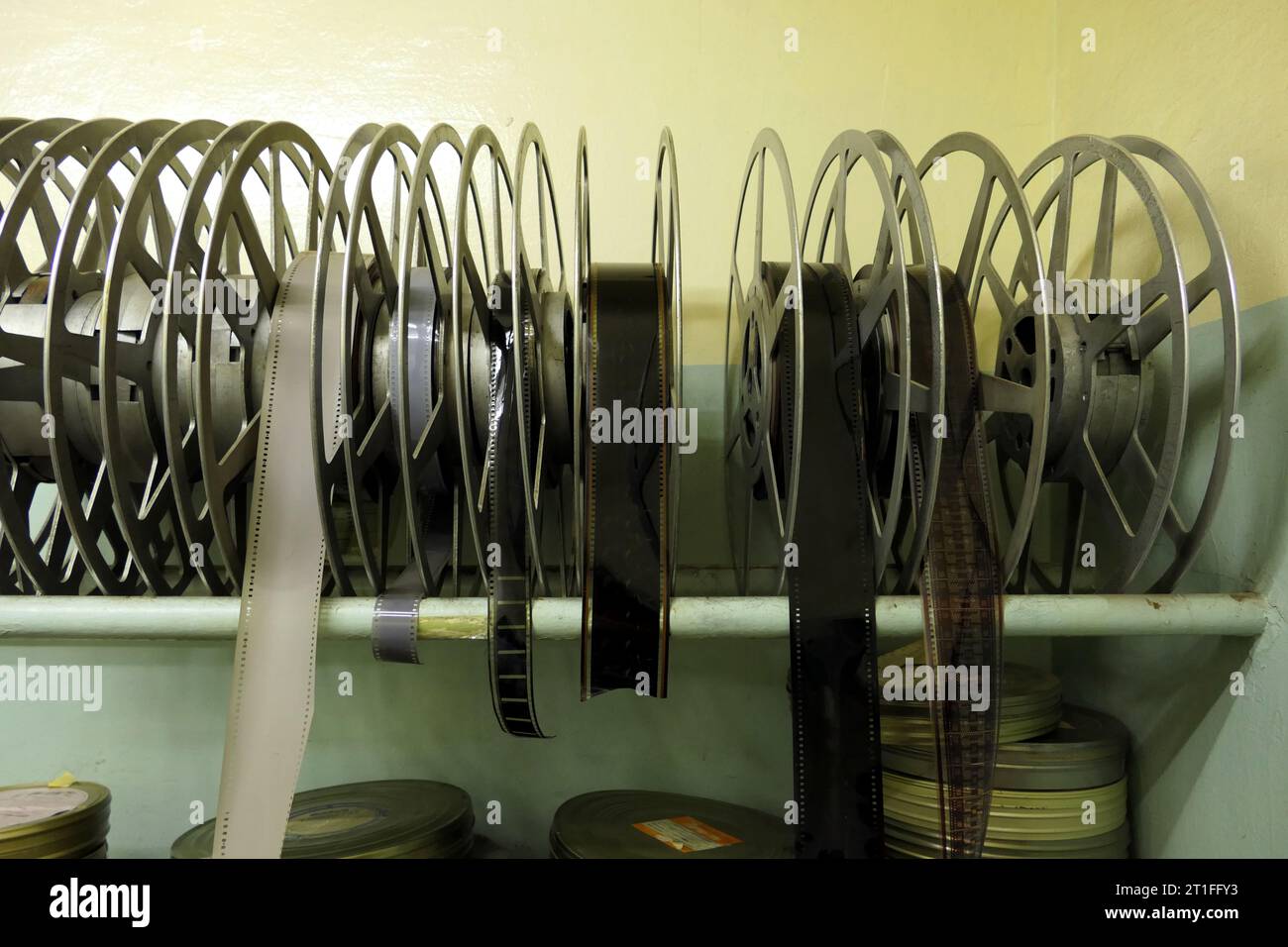 Motion picture theater hi-res stock photography and images - Alamy