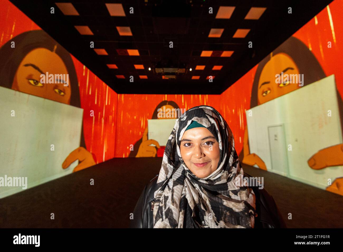 Frameless lates hi-res stock photography and images - Alamy