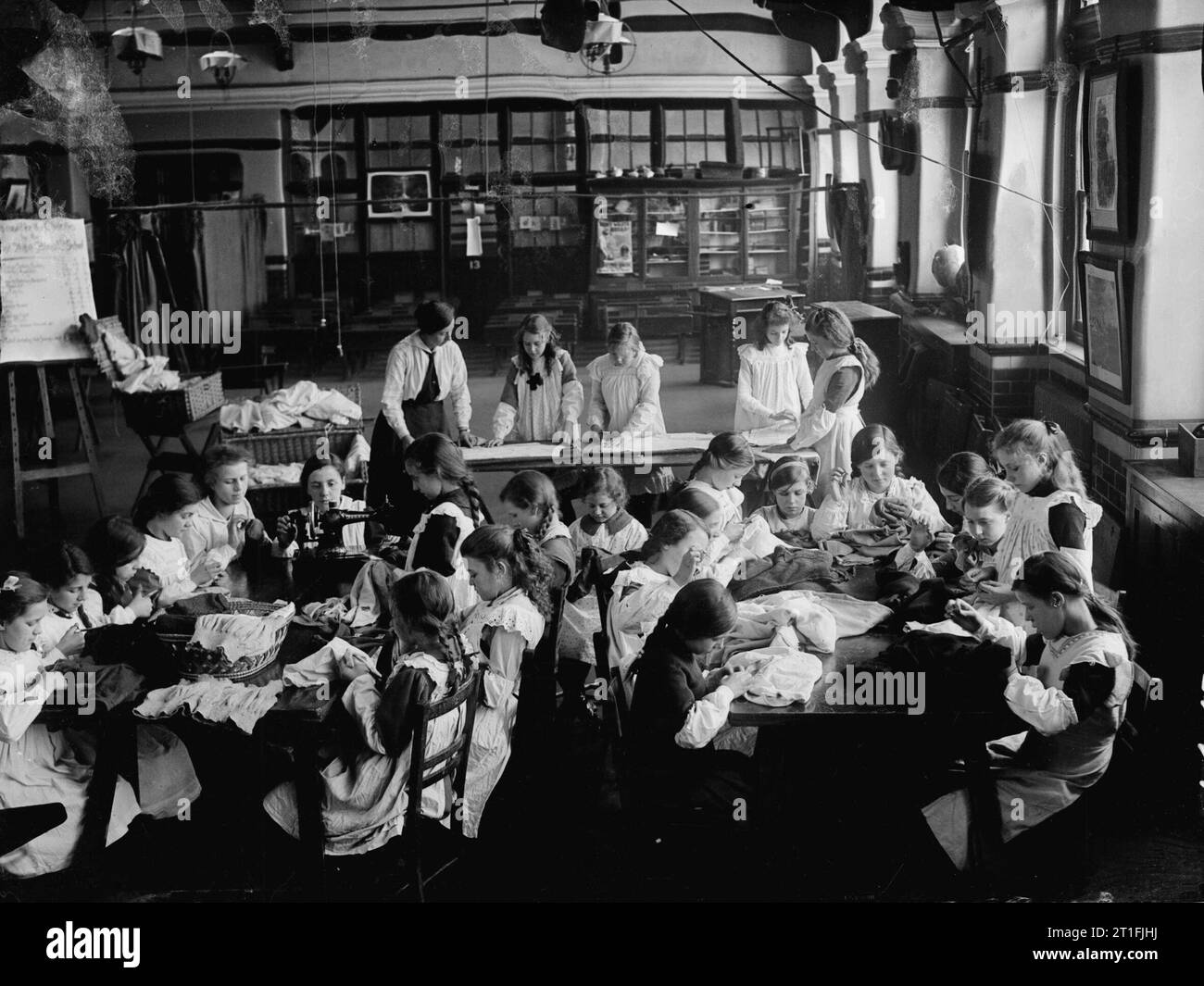 The Education System in Britain, 1914-1918 Stock Photo - Alamy