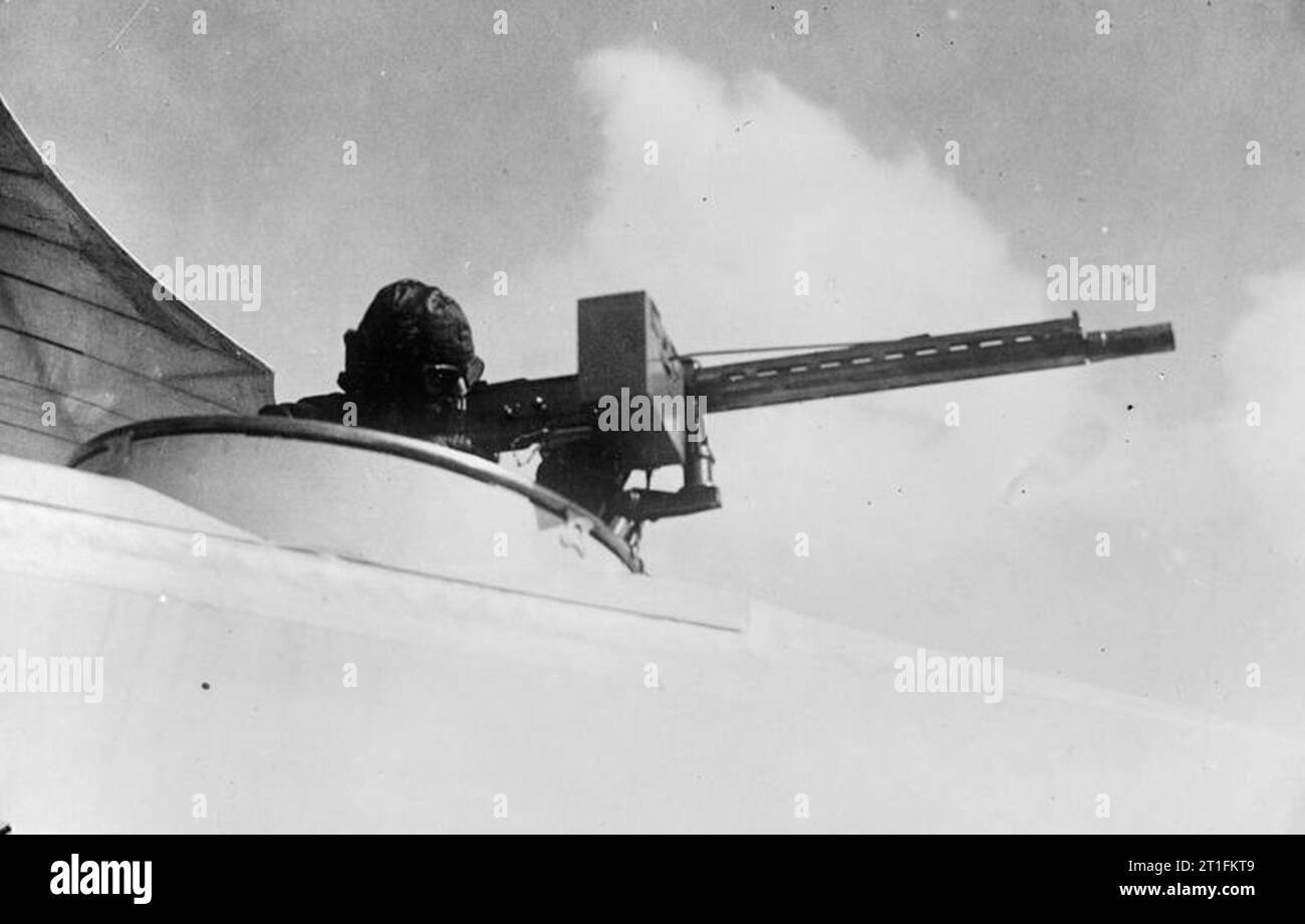 Geiser Theodore (mons) Collection Fixing the machine gun in the ...