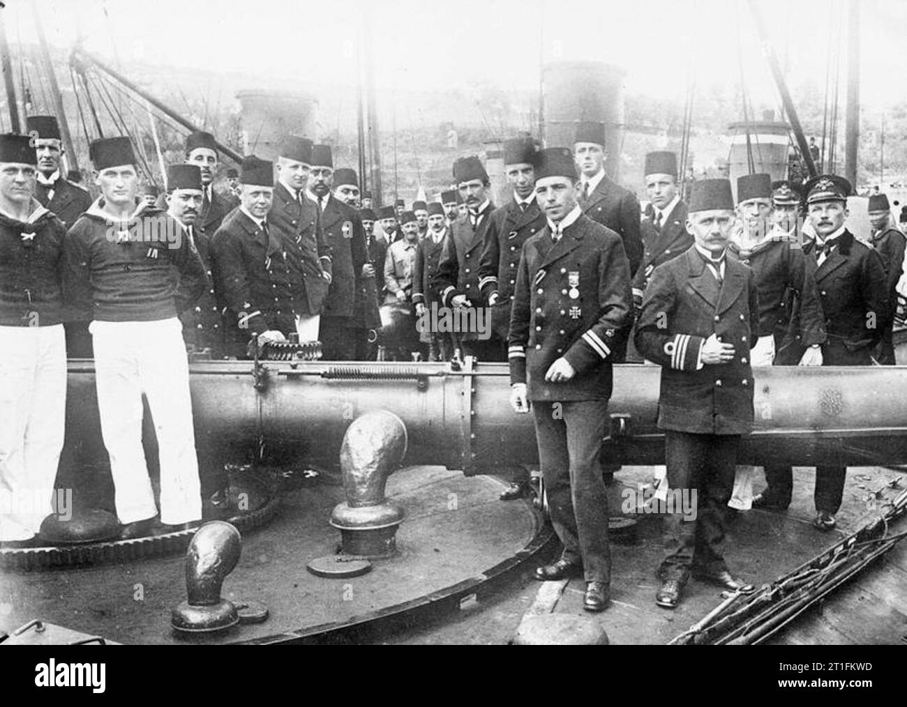 Geiser Theodore (mons) Collection Kapitan-Lieutnant Firle and crew of ...