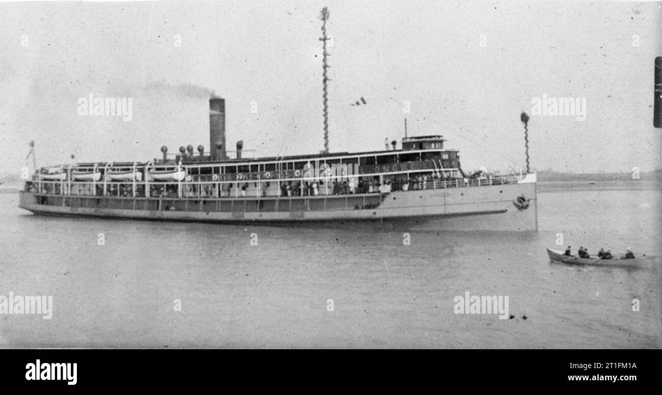 HMS Thistle, 1st Class Gunboat at the China Station 1910 - 1912 River ...
