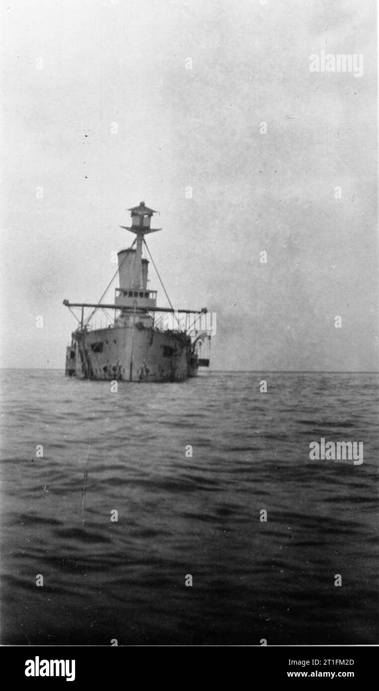 HMS Thistle, 1st Class Gunboat at the China Station 1910 - 1912 HMS ...