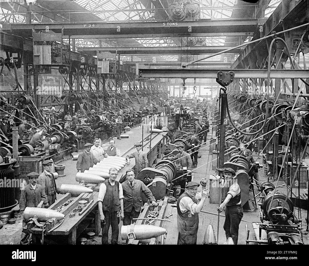 Industry during the First World War Interior of a British shell factory ...