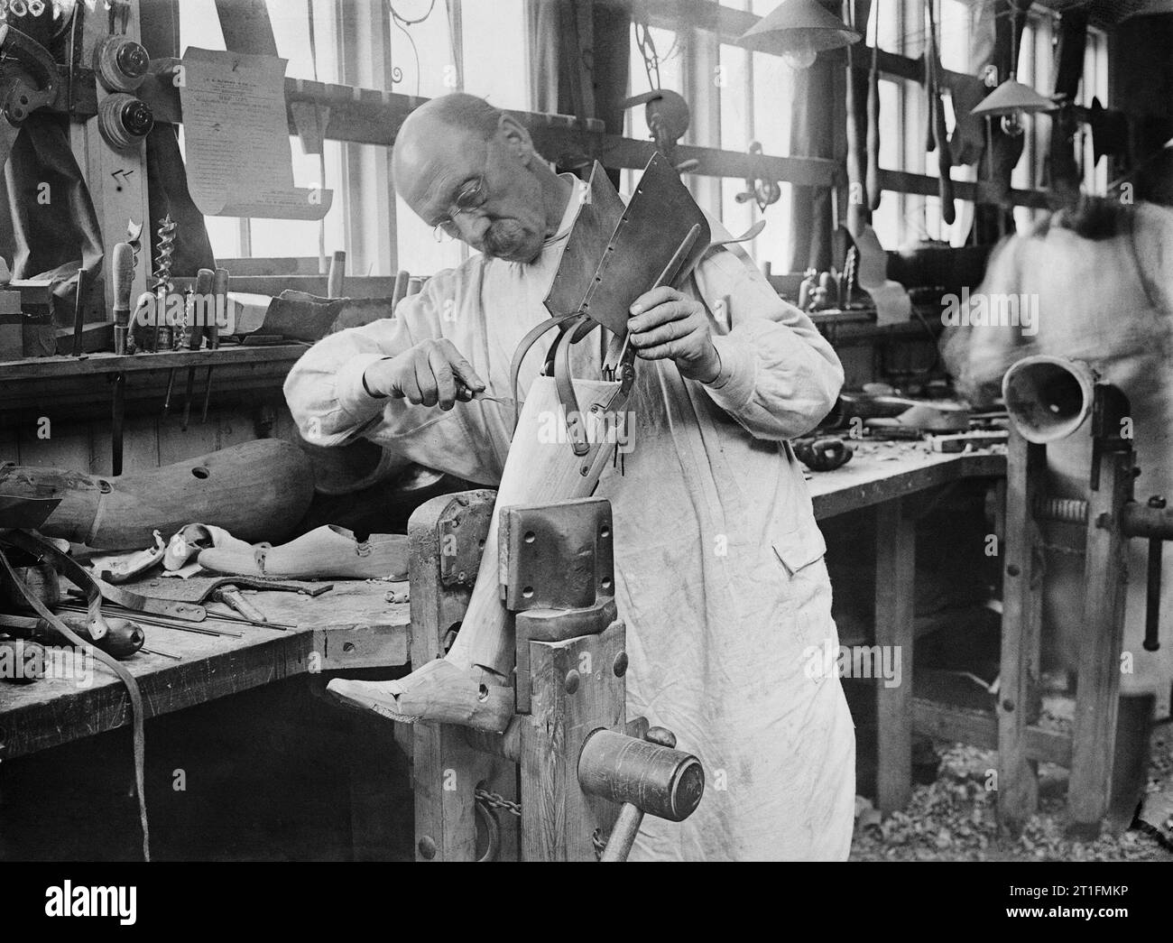 Roehampton hospital hi-res stock photography and images - Alamy