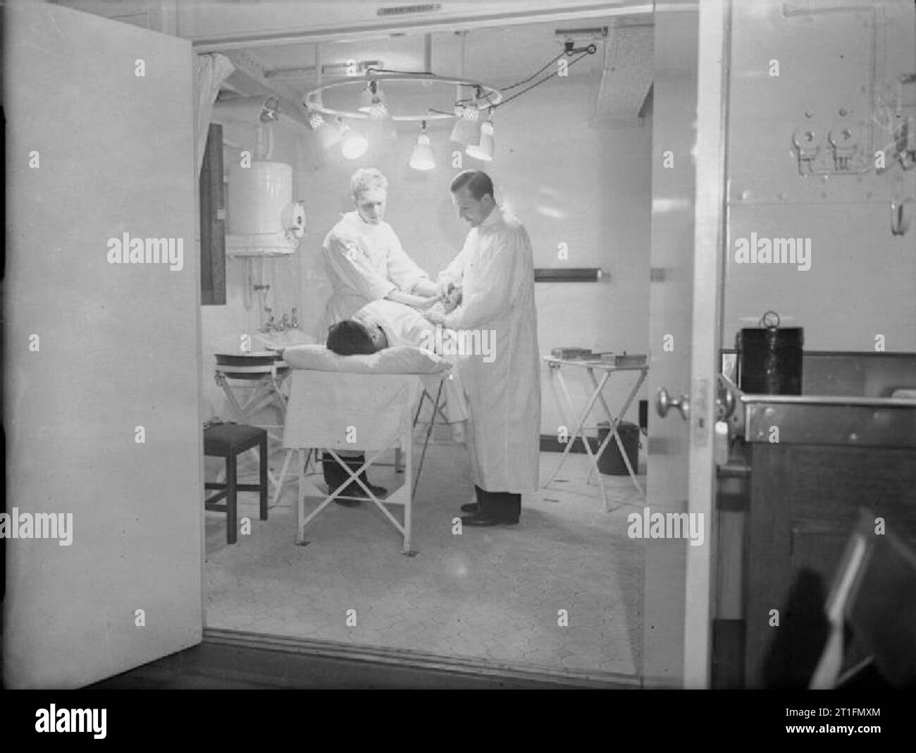 The Royal Navy during the Second World War The operating theatre ...