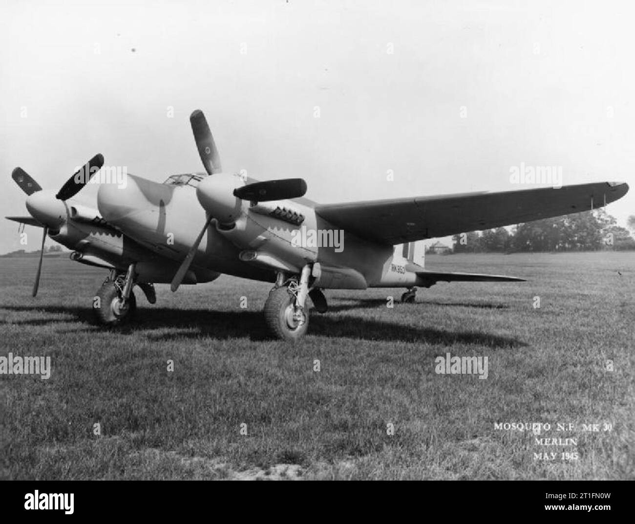 Aircraft of the Royal Air Force 1939-1945- De Havilland Dh 98 Mosquito ...