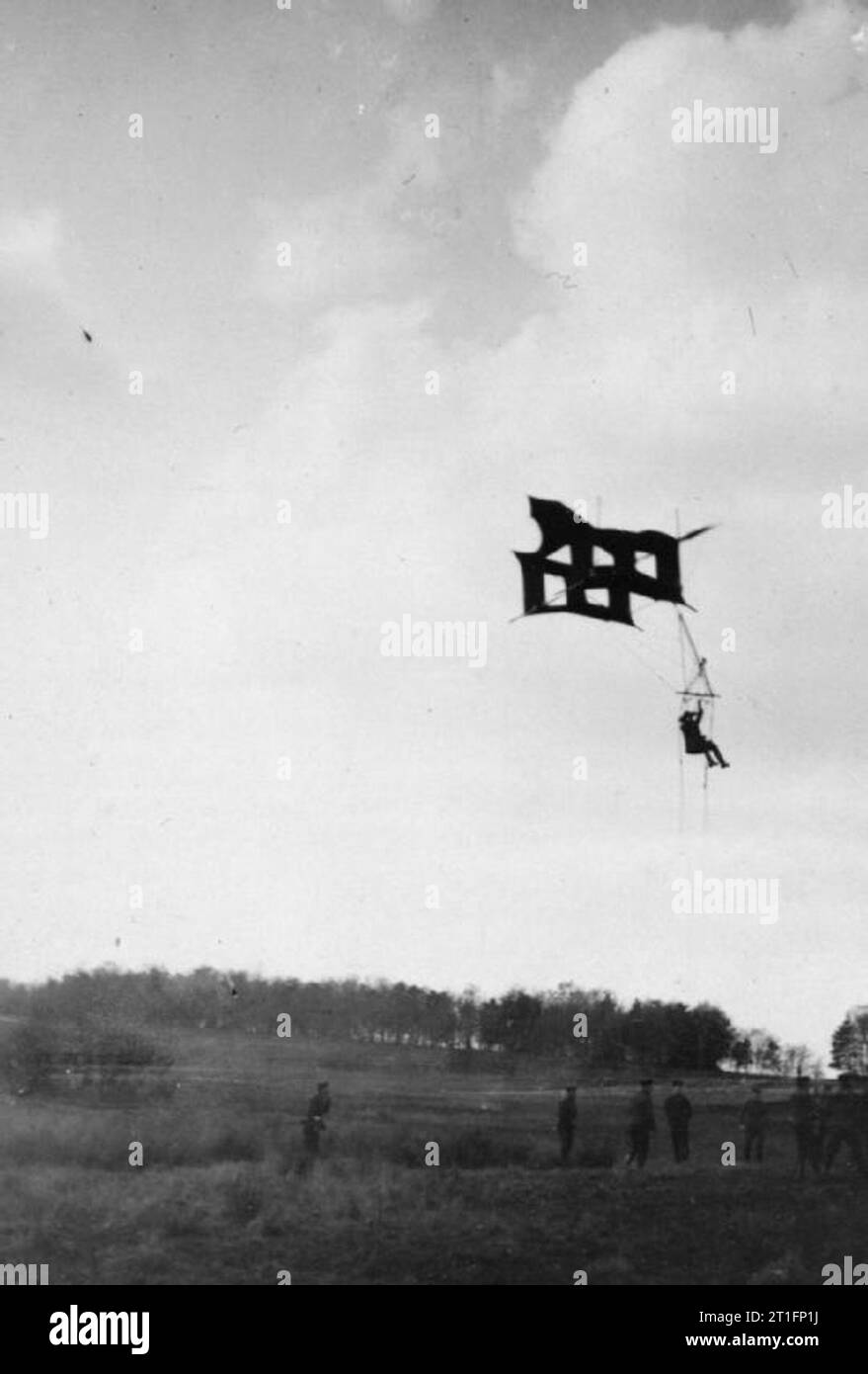 Aviation in Britain Before the First World War Cody carrier kite with a ...