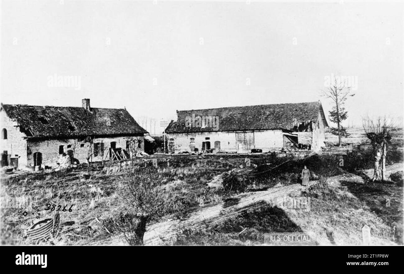 War Damage on the Western Front in 1918 The ruins of Walker Farm, near ...