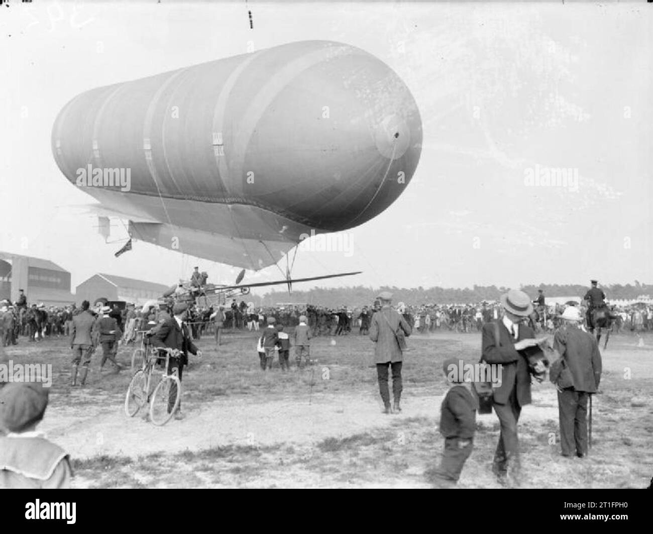 Aviation in Britain Before the First World War Nulli Secundus II ...