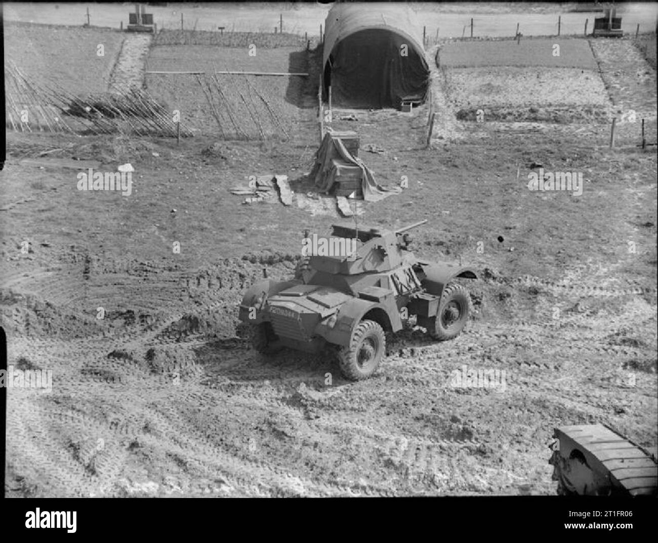 Tanks and Afvs of the British Army 1939-45 Daimler Mk II armoured car ...