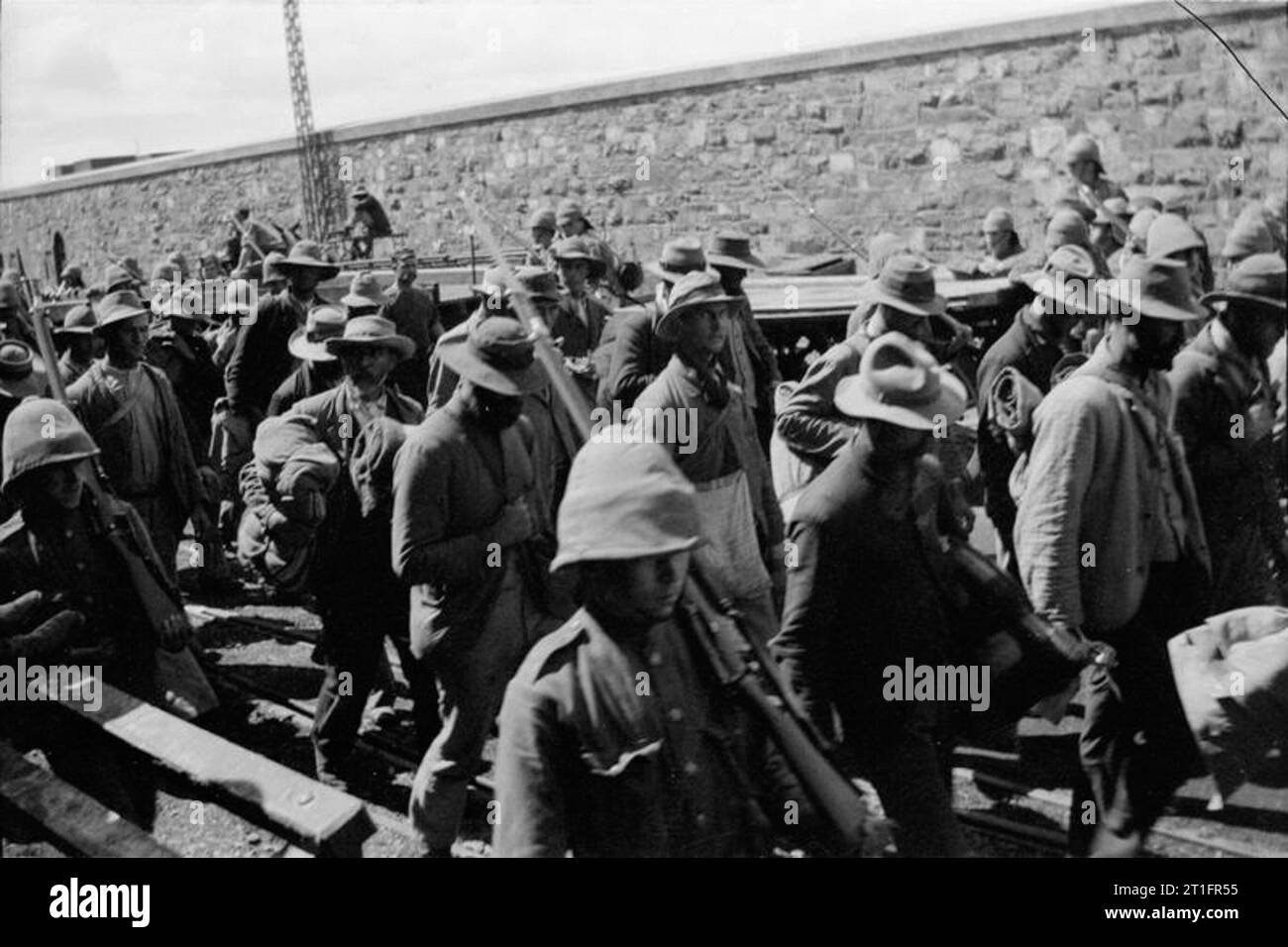 The Second Boer War, 1899-1902 Boer prisoners awaiting transportation ...