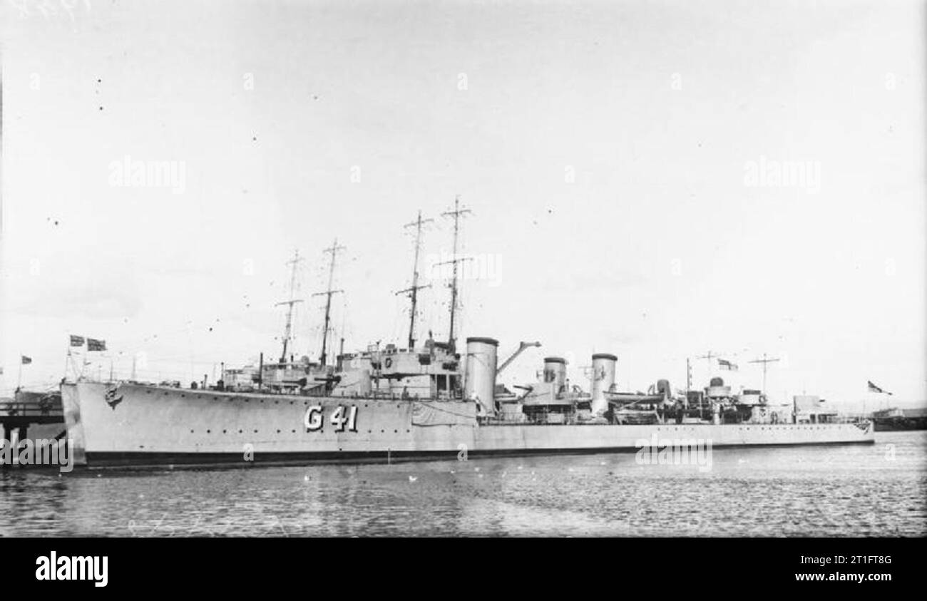 Photograph of British S class destroyer HMS Scimitar Stock Photo - Alamy