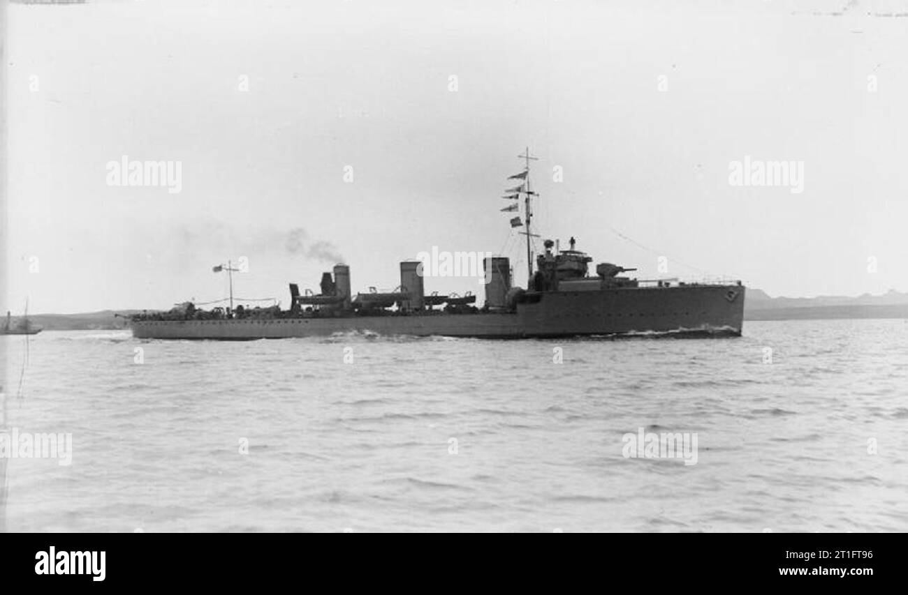 Beagle class destroyer hi-res stock photography and images - Alamy