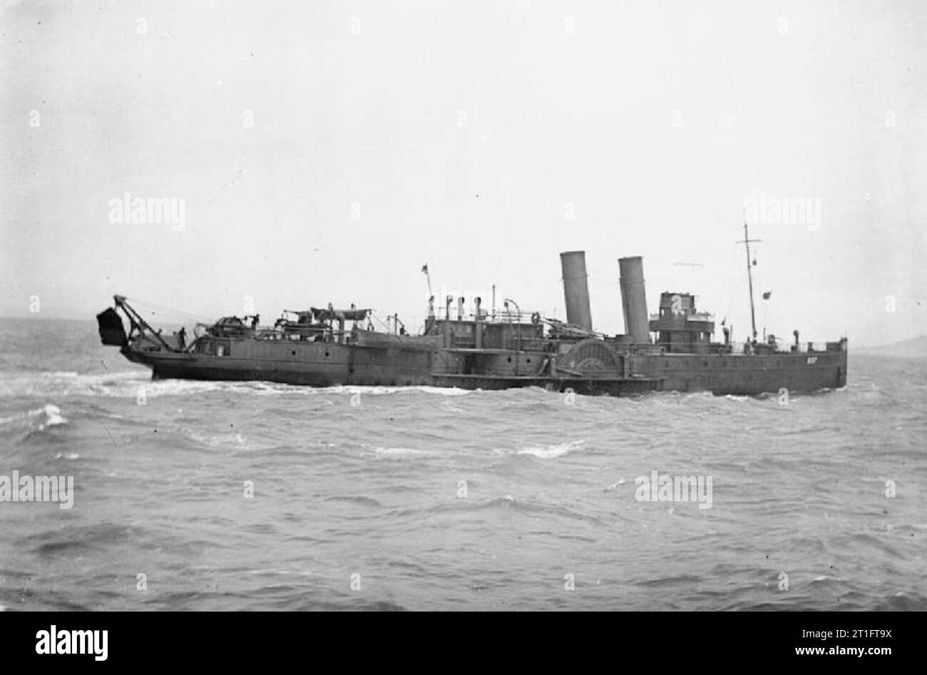 The First World War auxiliary minesweeper HMS Lady Moyra.John Brown ...
