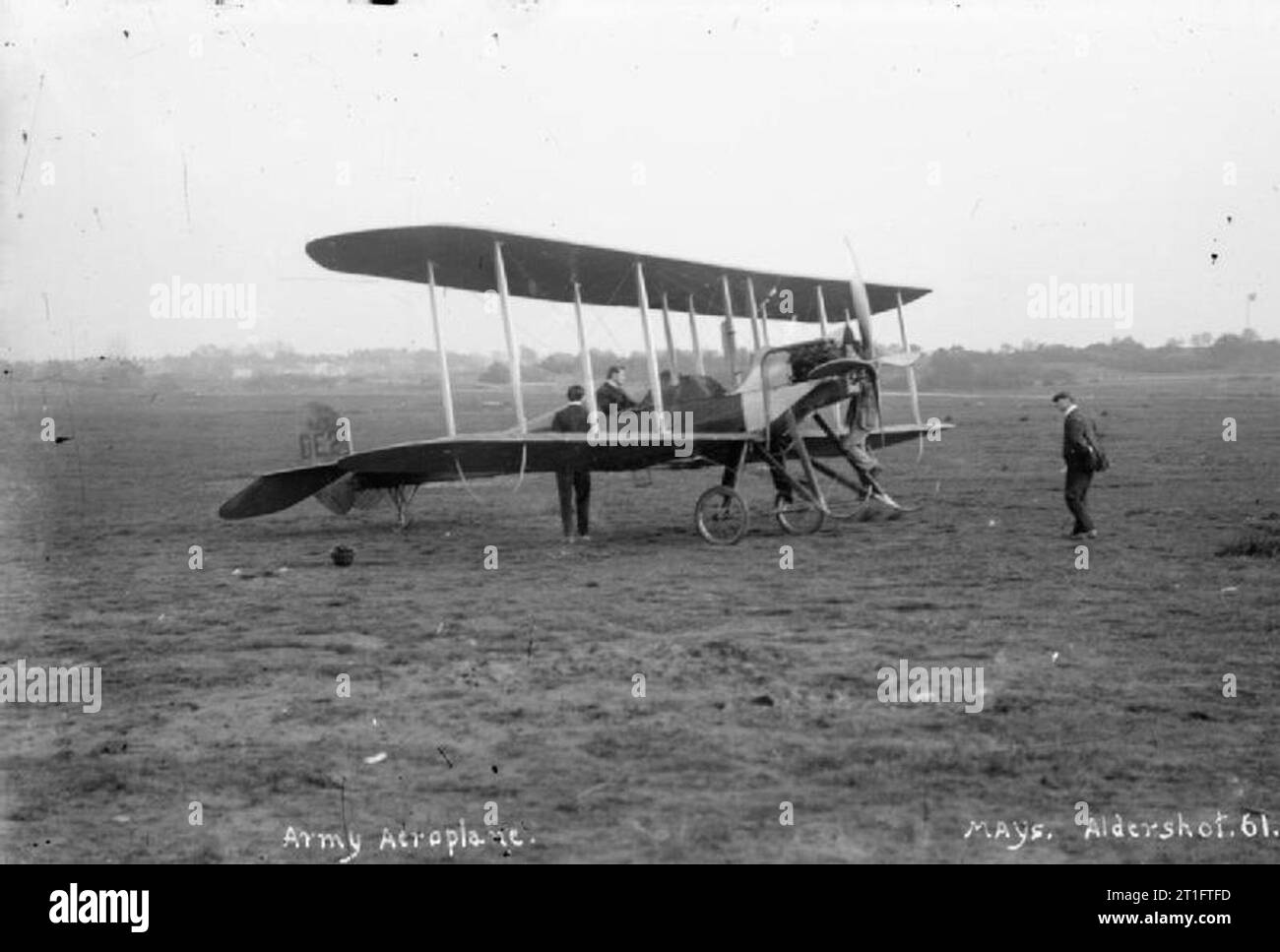 Aviation in Britain Before the First World War A BE 2 with a mechanic ...