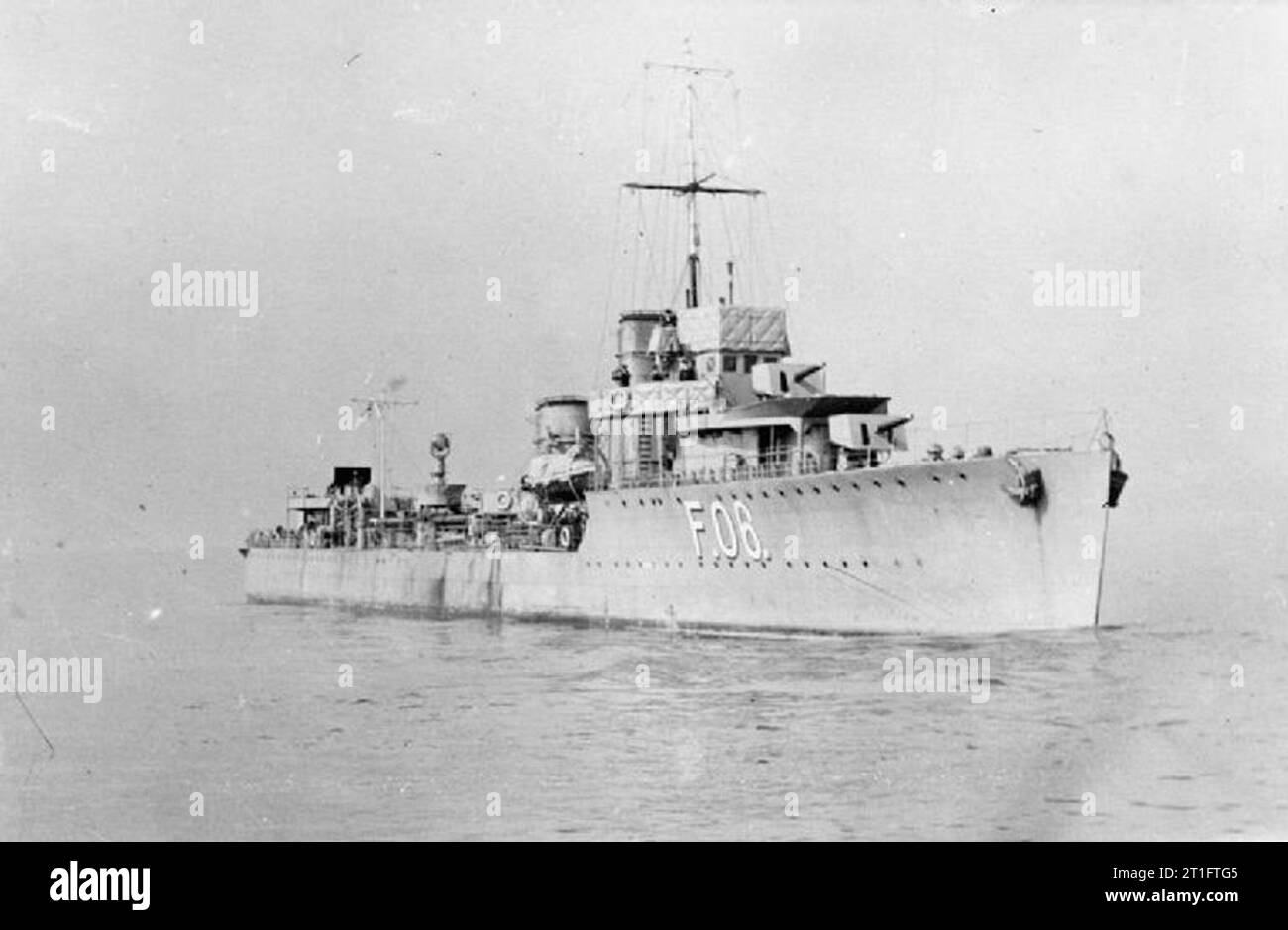 . Photograph of British V class destroyer HMS Vectis Stock Photo - Alamy