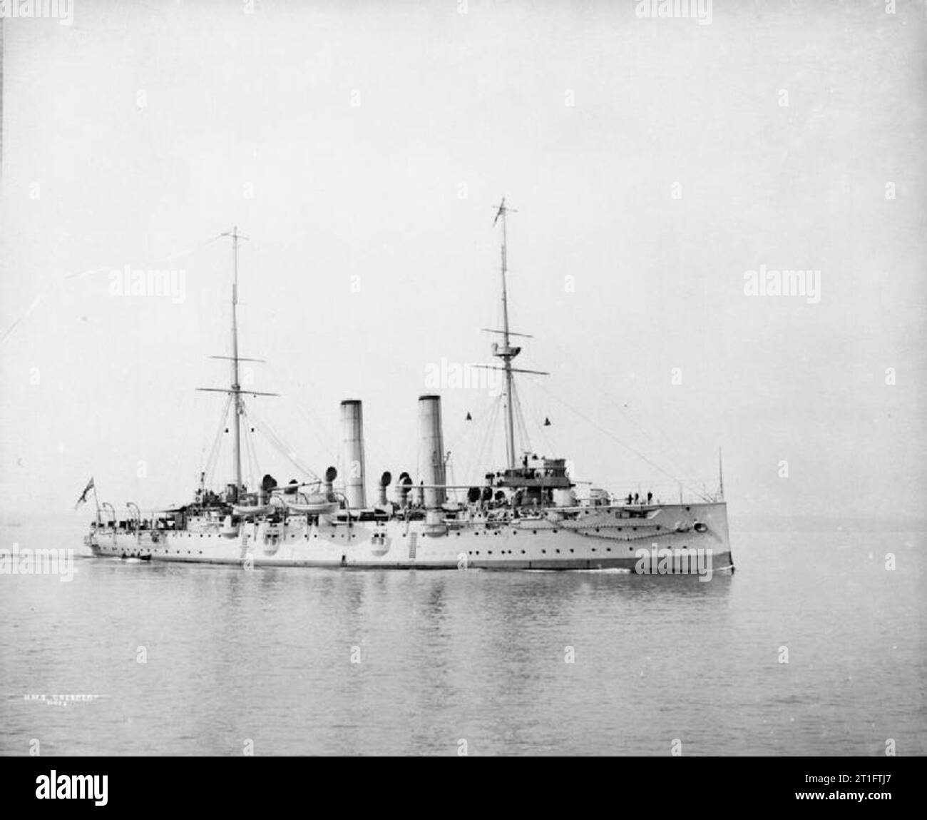 . British Edgar class cruiser HMS CRESCENT Stock Photo - Alamy